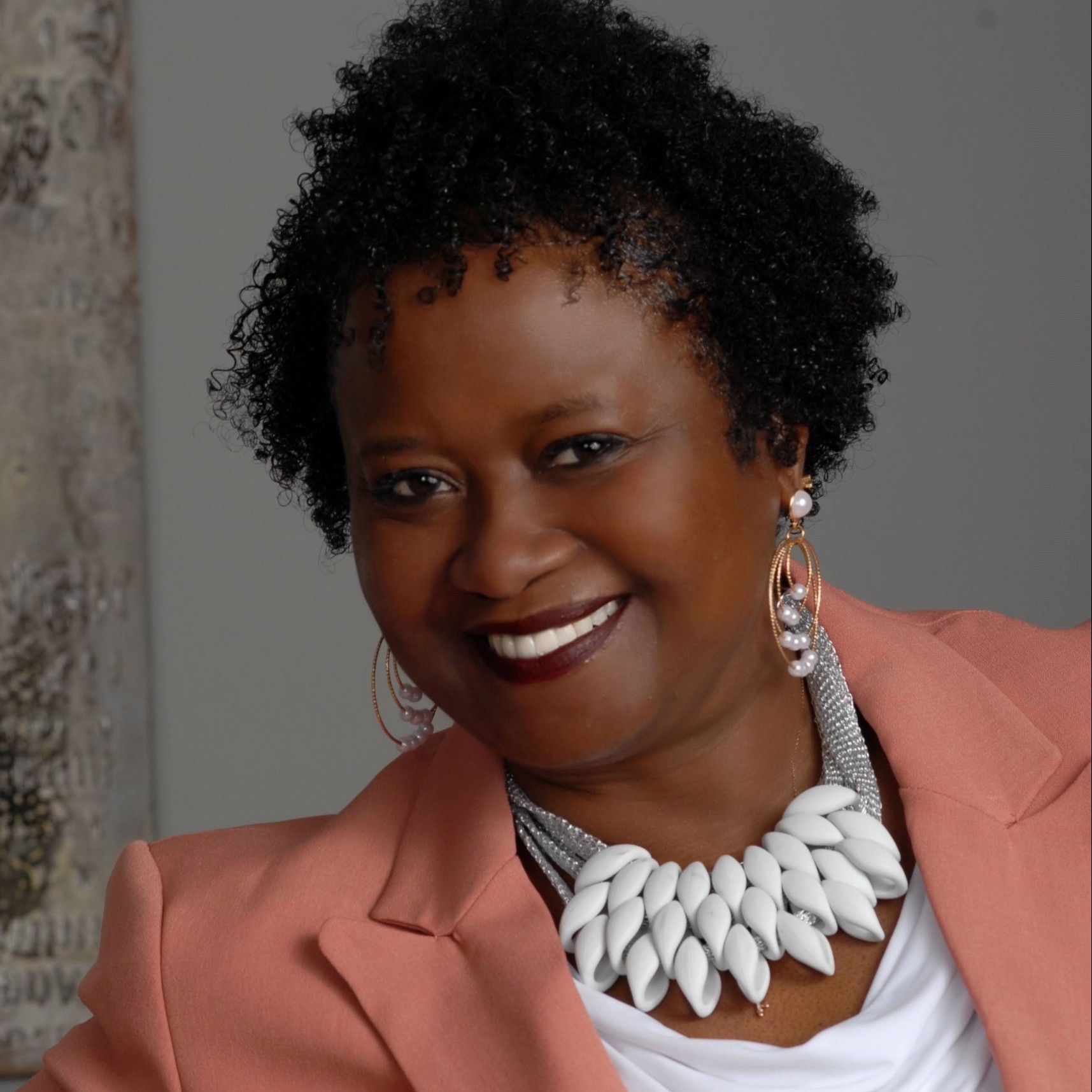 The Worldwide Women’s Association Recognizes Dee Bryant | WWA